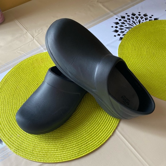 Shoes | Crocs Dual Comfort Womens | Poshmark